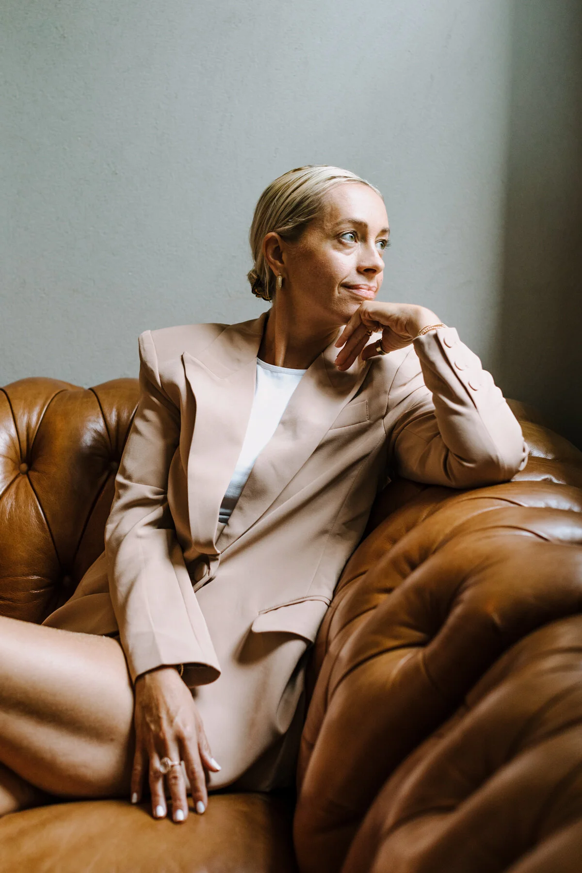 People — Kate Thompson