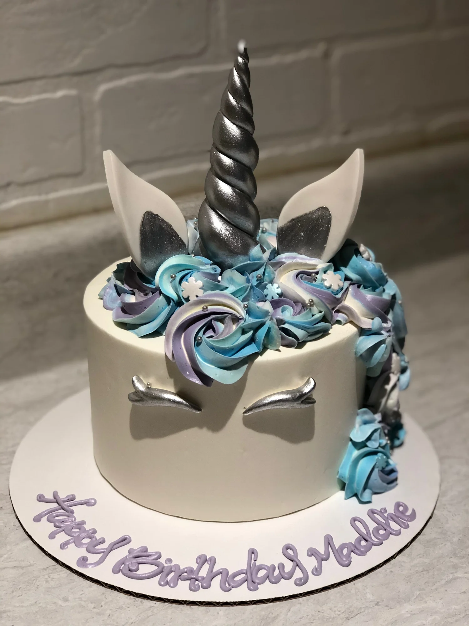 Cakes — Delicious Bakery