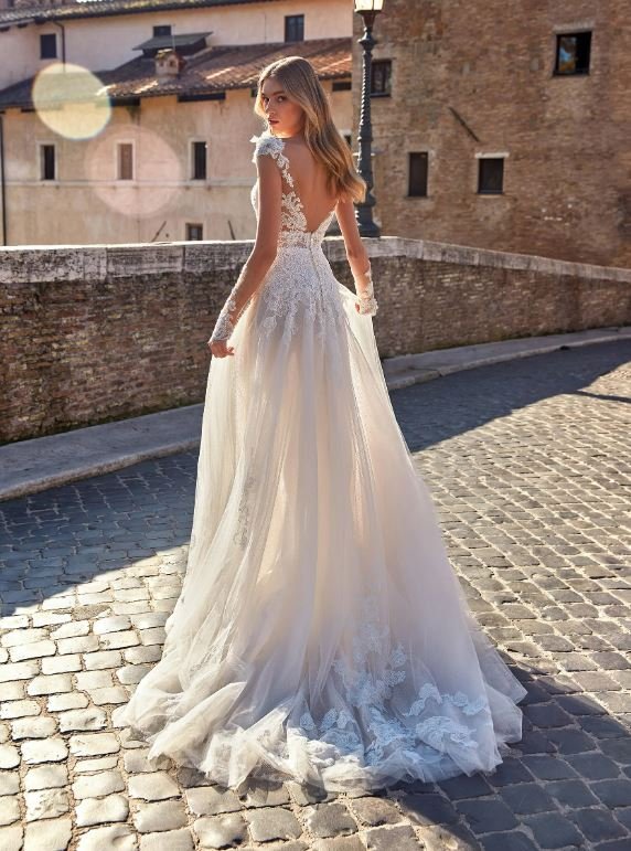 Dorothea Wedding Dress