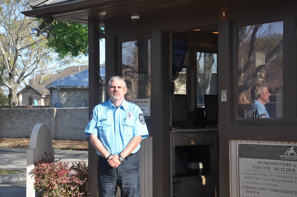 Guard & Gates — Oakwell Farms