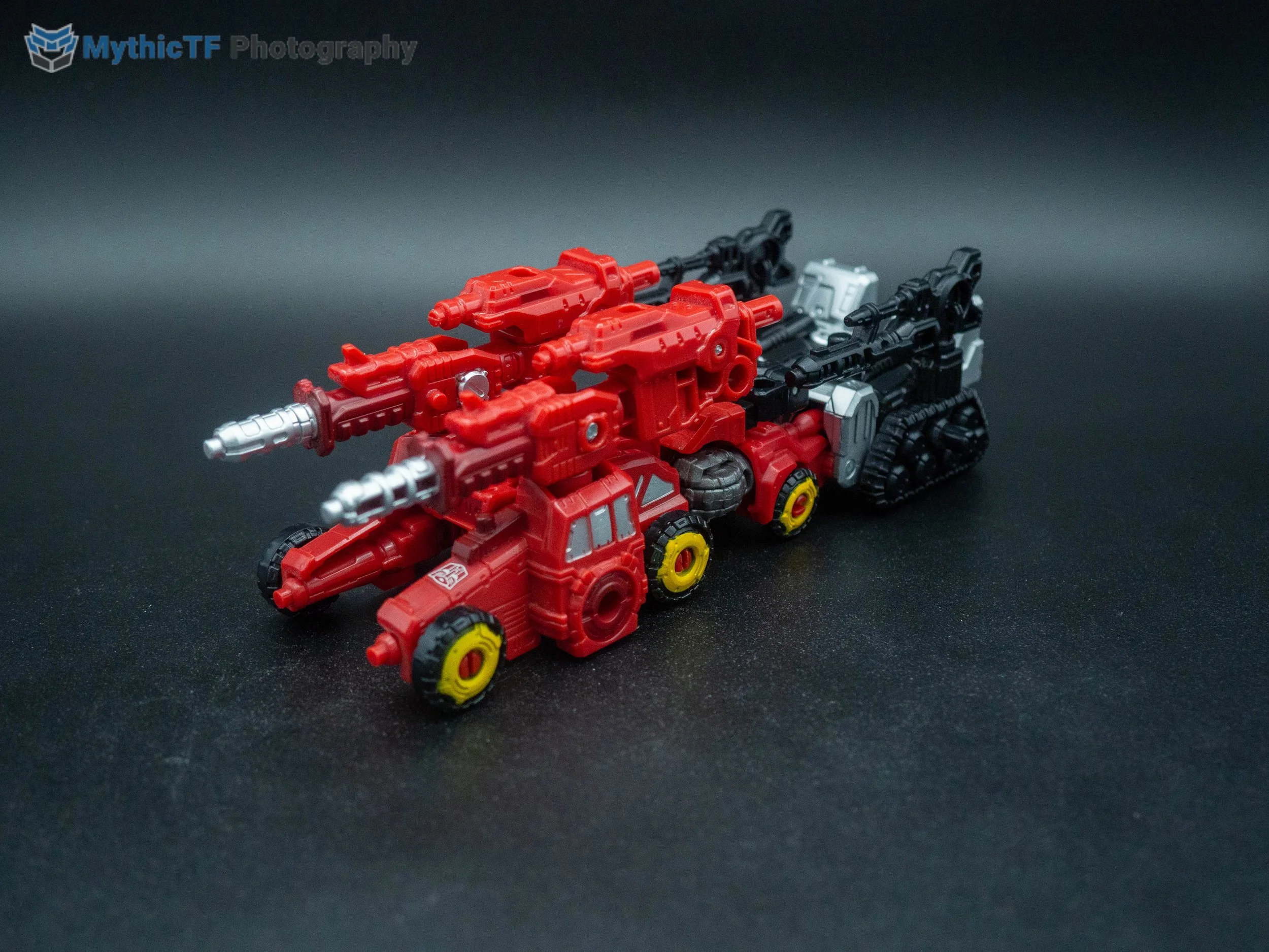 Transformers WFC: Siege Powerdasher Aragon Gallery — Mythic TFs