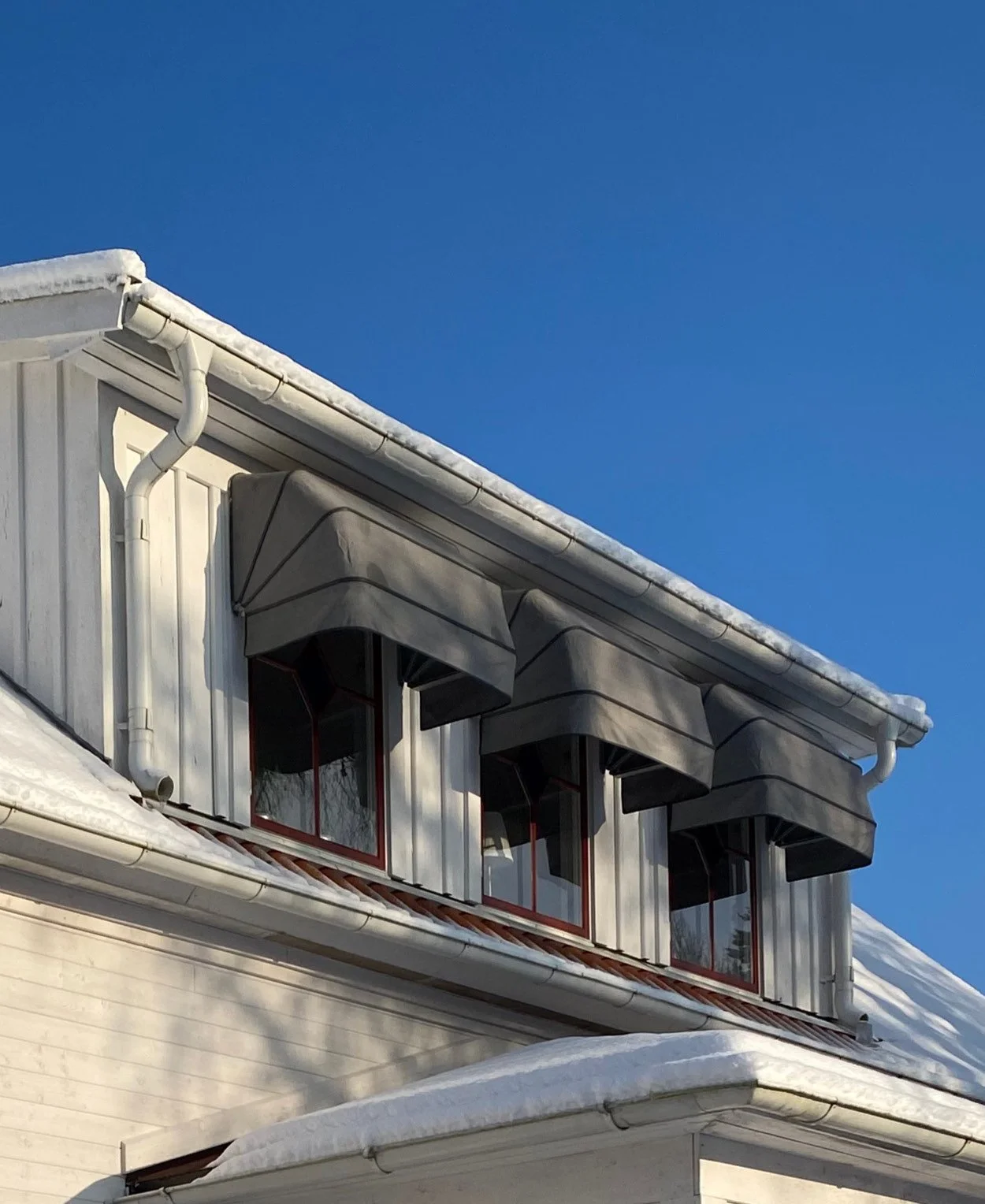 Fönstermarkiser | Moderna & Klassiska | Ringheims Solskydd