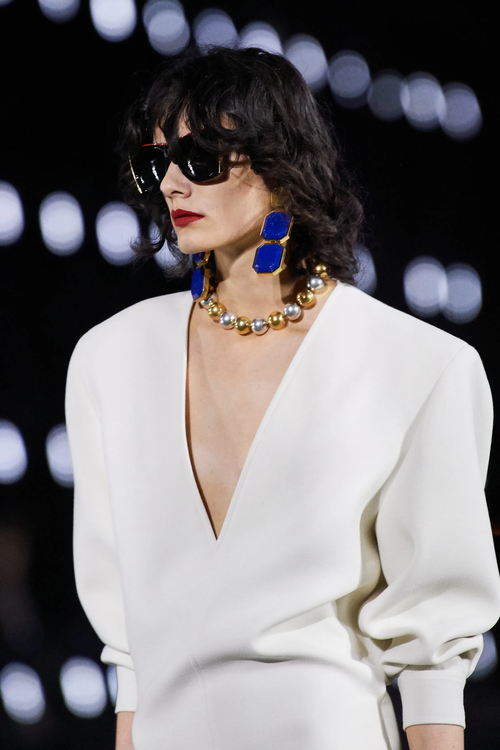 Paris Fashion Week: the bold type of YSL — martinamanca.com