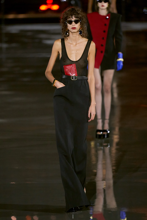 Paris Fashion Week: the bold type of YSL — martinamanca.com