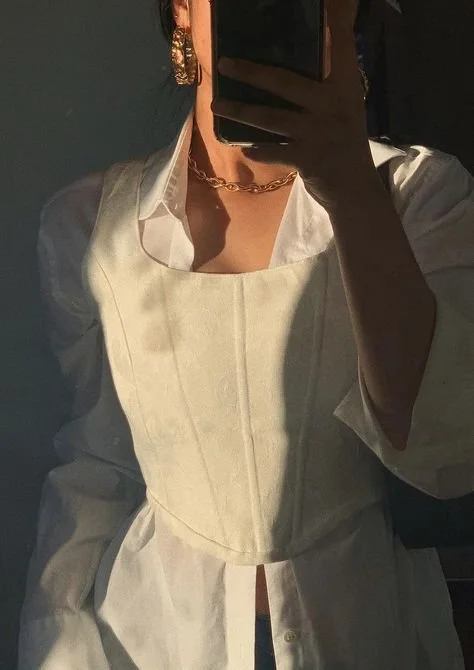 3 ways to style a corset — martinamanca.com