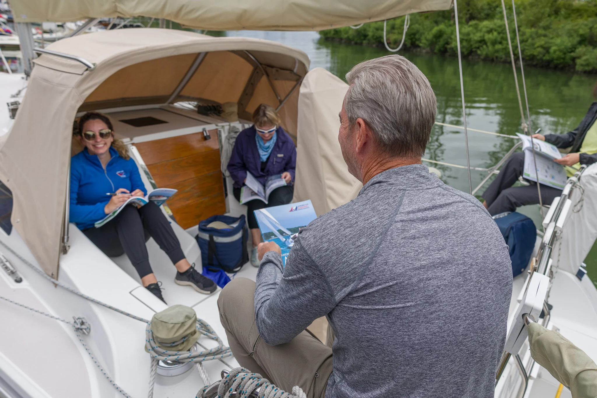 Island Sailing School & Club