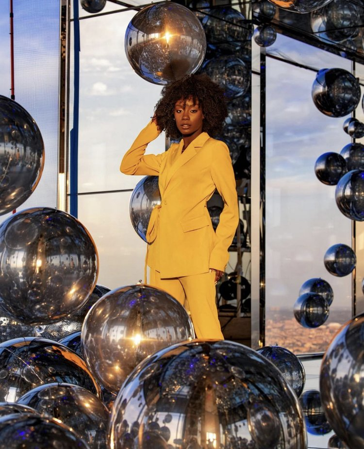 A N N - N E I K A — CHEZ LES MANNEQUINS