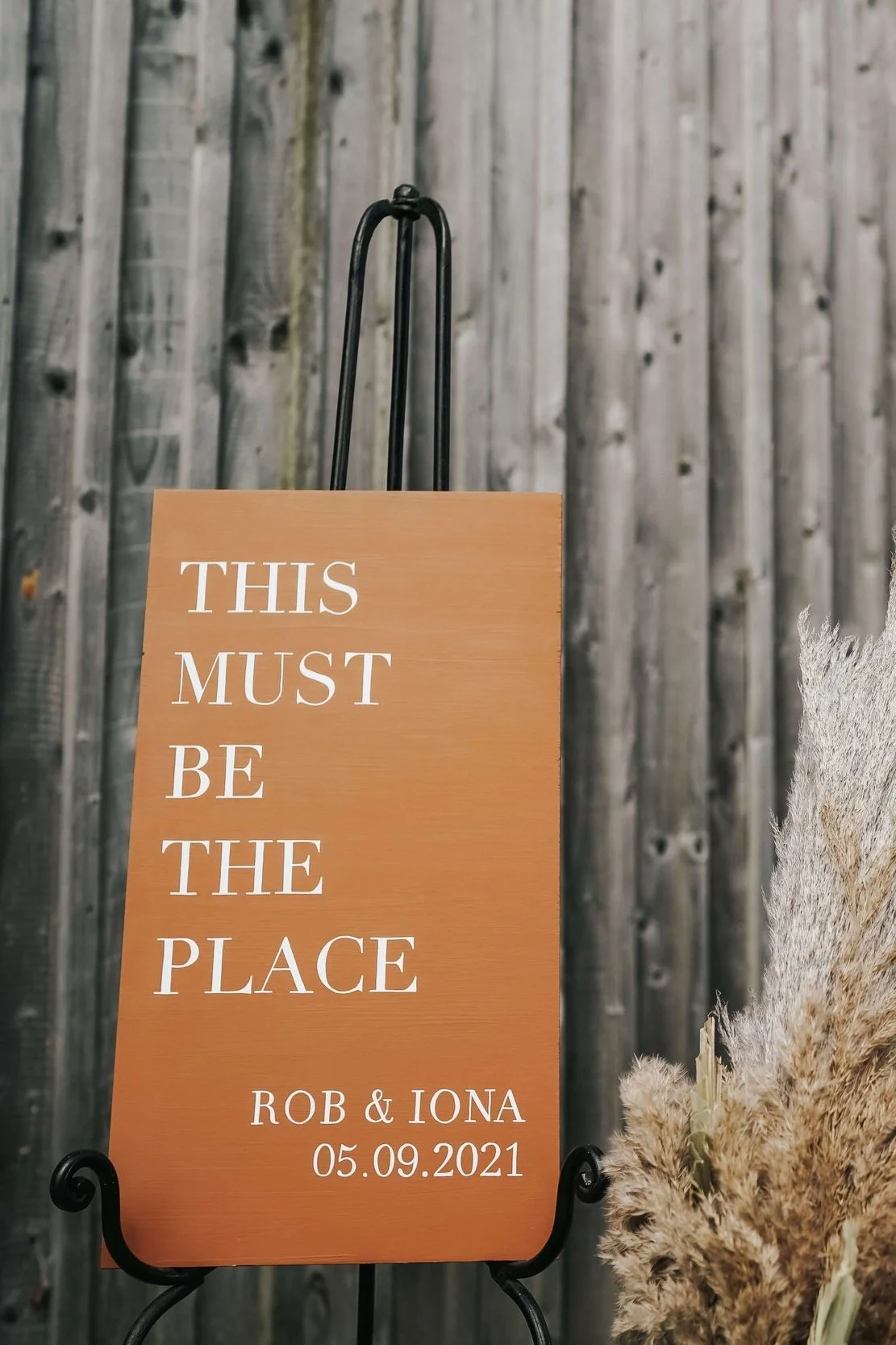 Unique wedding signs — Bewilderly