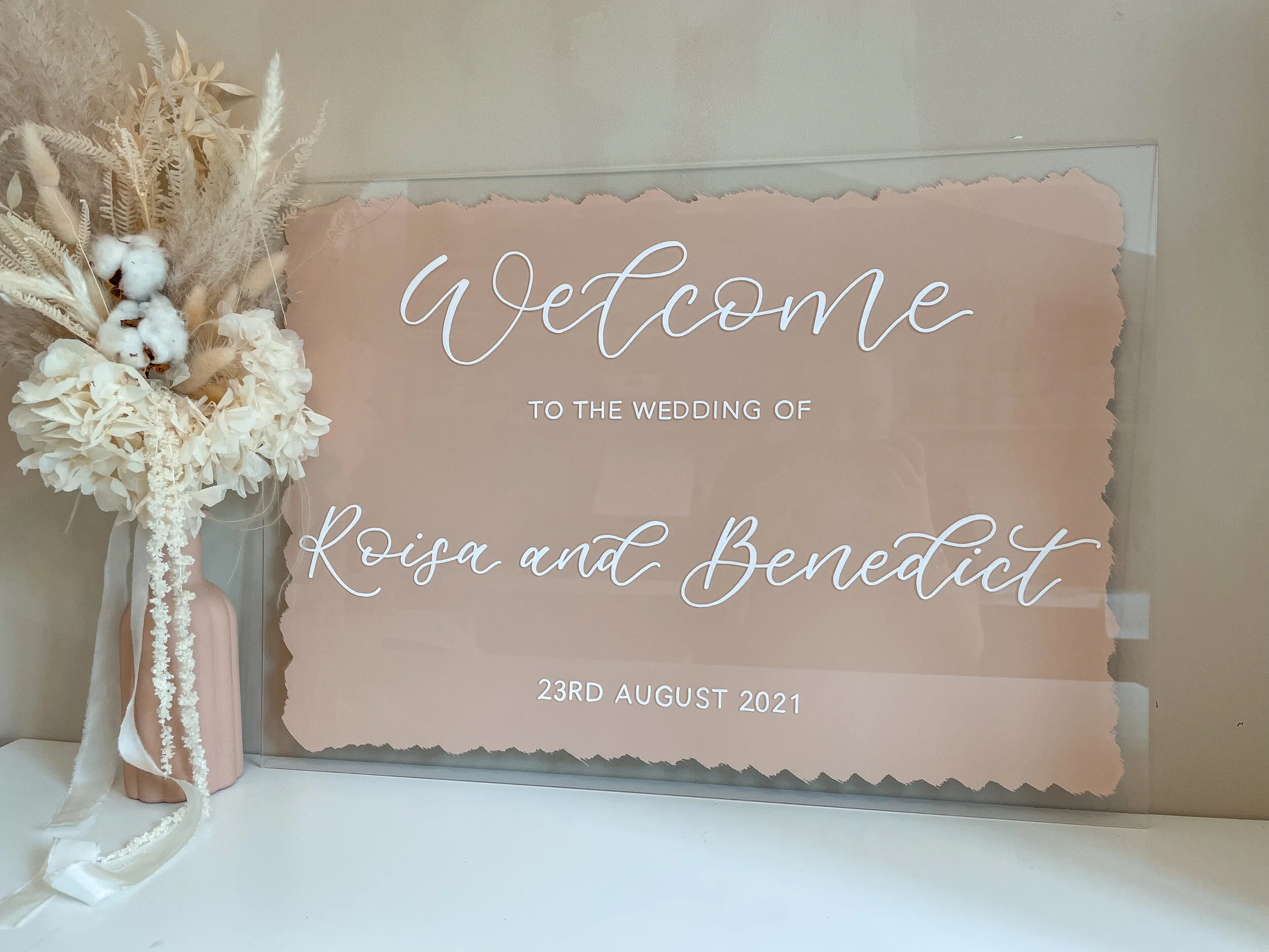Hand painted welcome signs for stylish couples | Bewilderly — Bewilderly