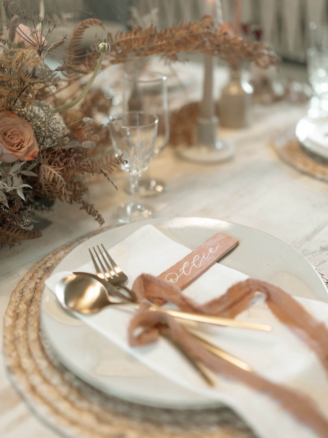 Handwritten, beautiful place cards | Bewilderly — Bewilderly