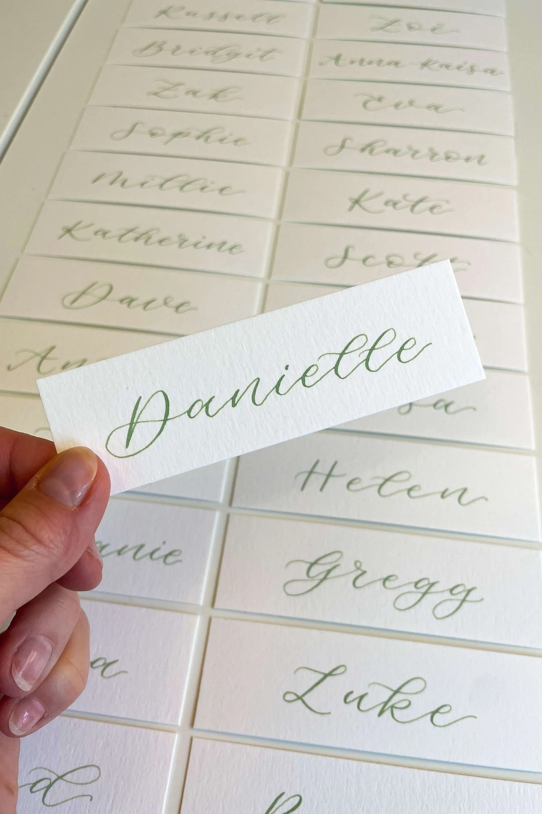Handwritten, beautiful place cards | Bewilderly — Bewilderly