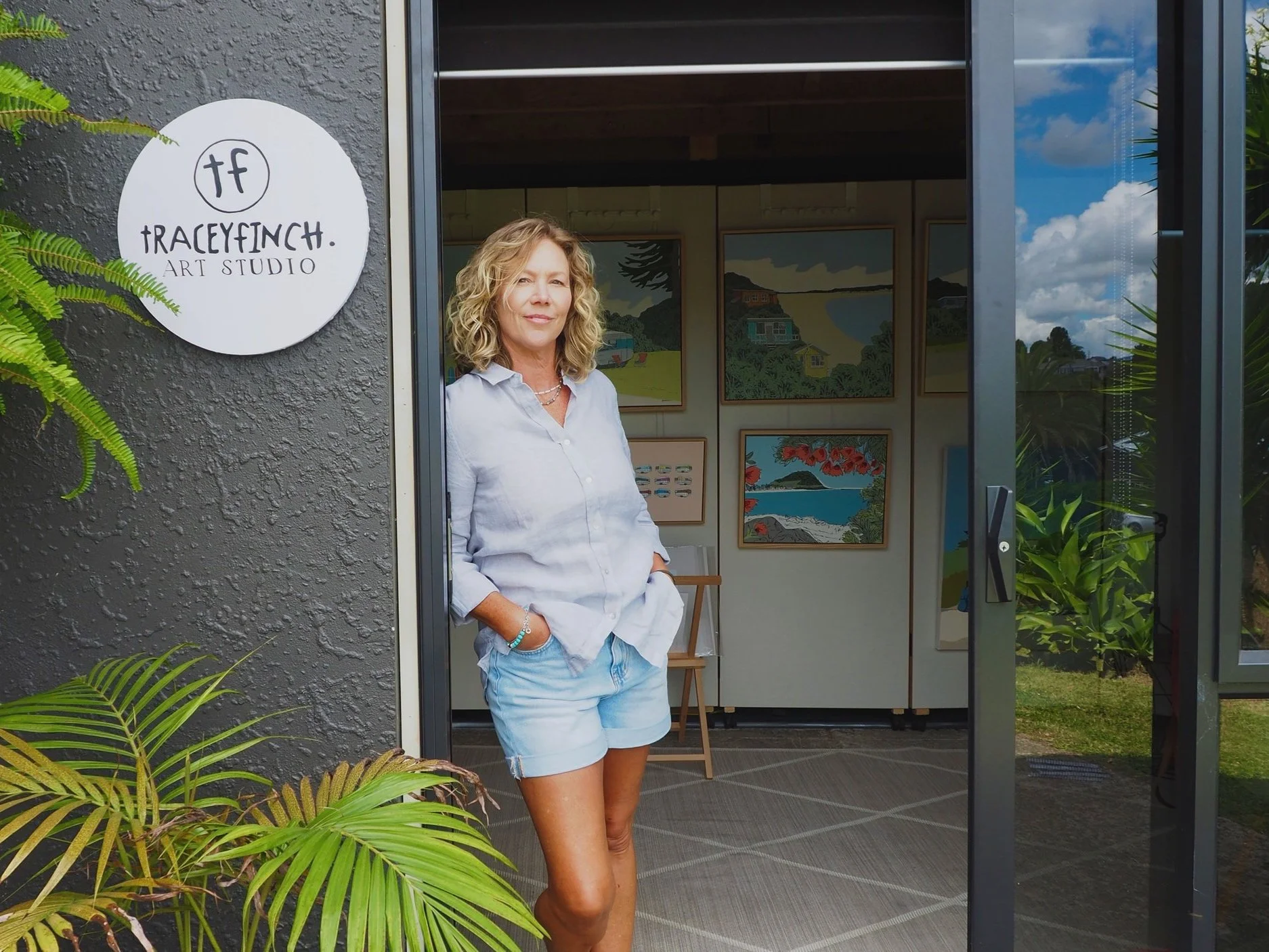 About — Tracey Finch Art