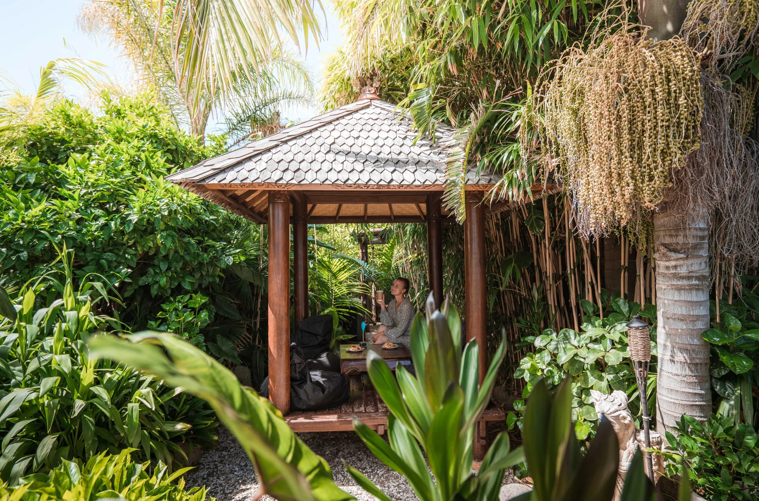 Pause, Relax, Unwind — UNO Magazine