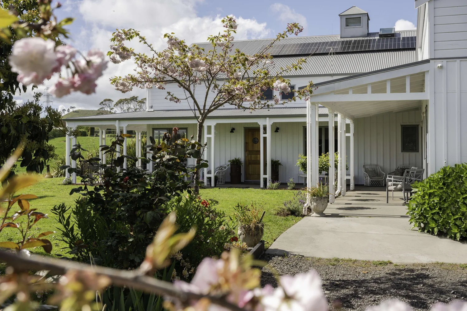 Rural romance — UNO Magazine