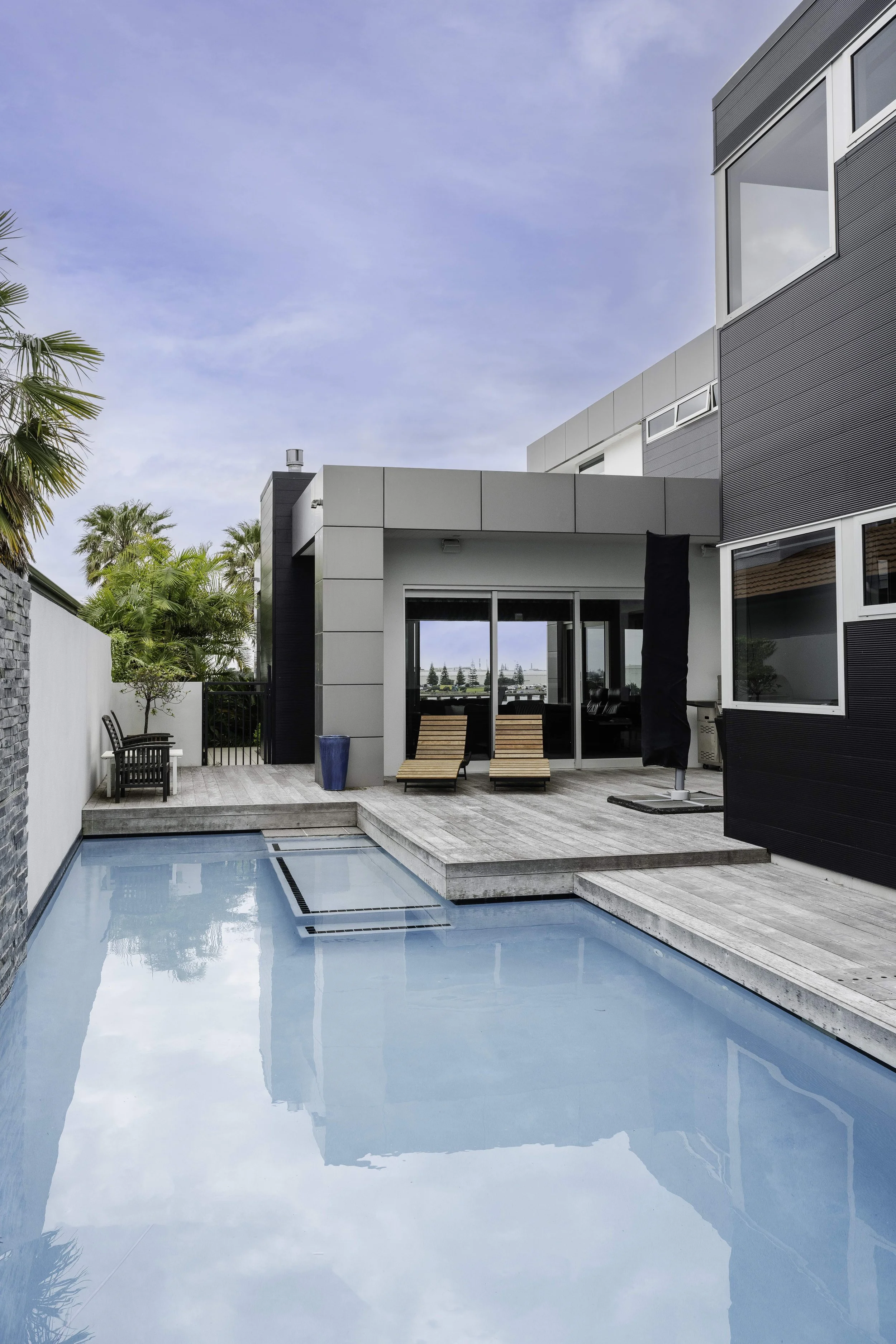 Viewing pleasure — UNO Magazine