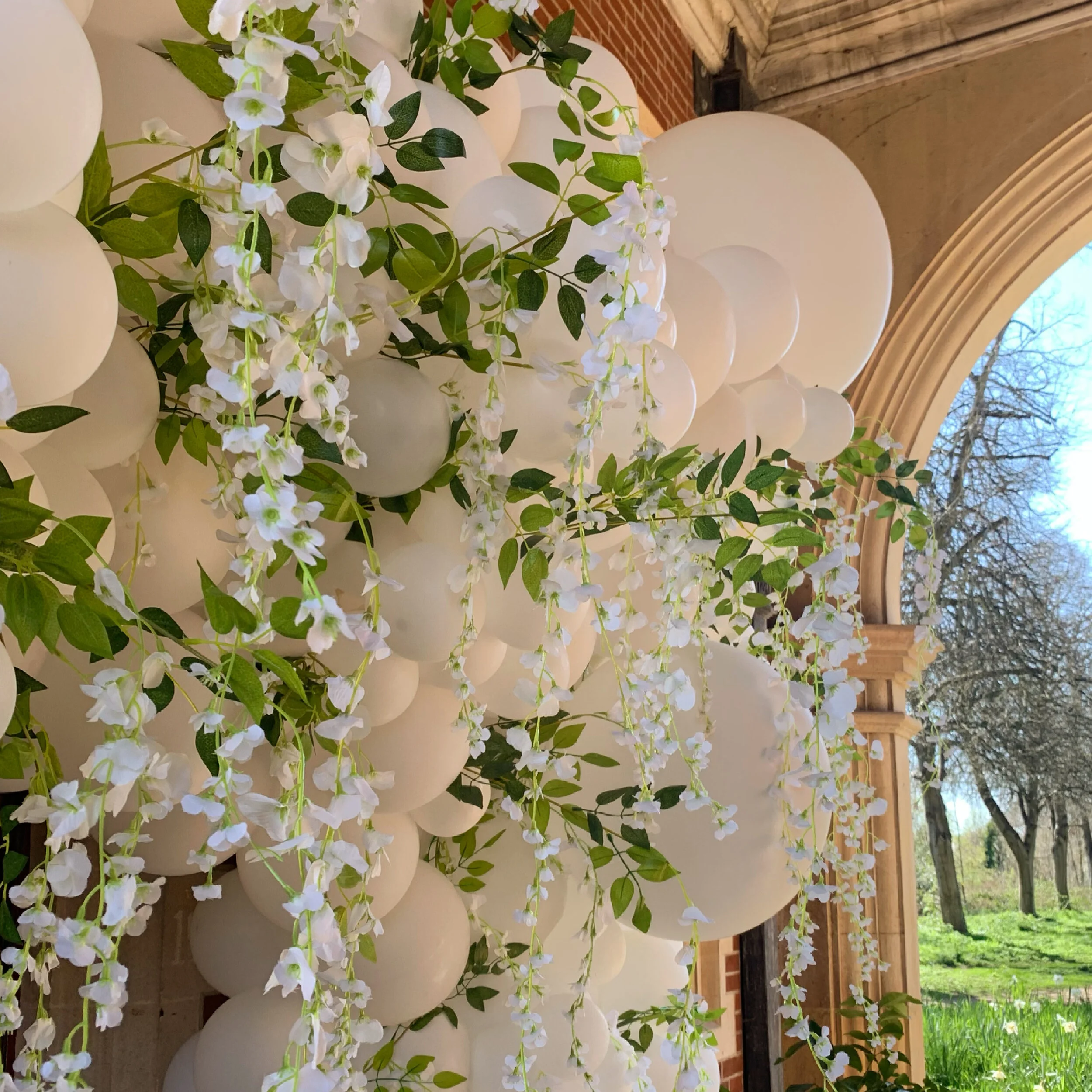 London Balloons - Delivery - Balloon Arches, Columns, Garlands ...