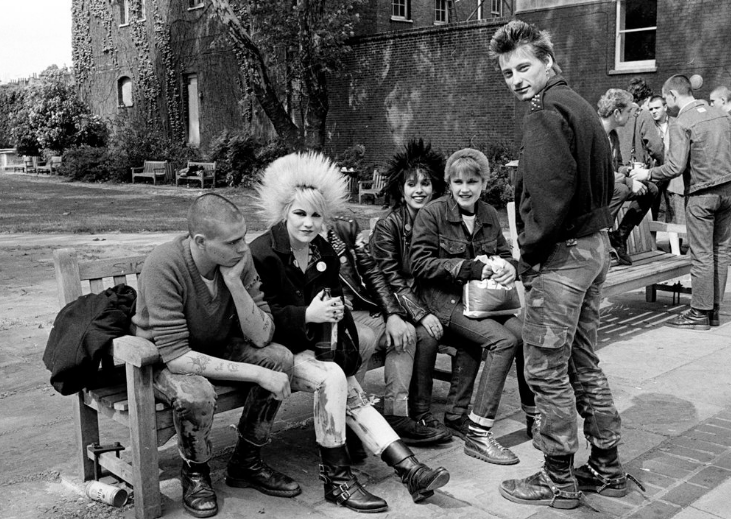 Gen-Z Nostalgia and The State of Western Pop Culture — MEON