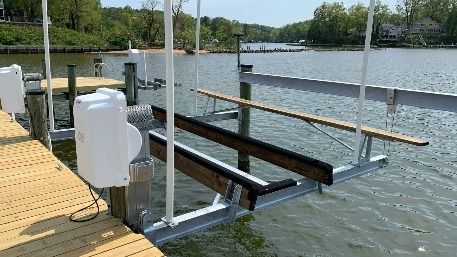 Choosing the Right Magnum Boat Lift Model for Your Vessel: Guide for ...