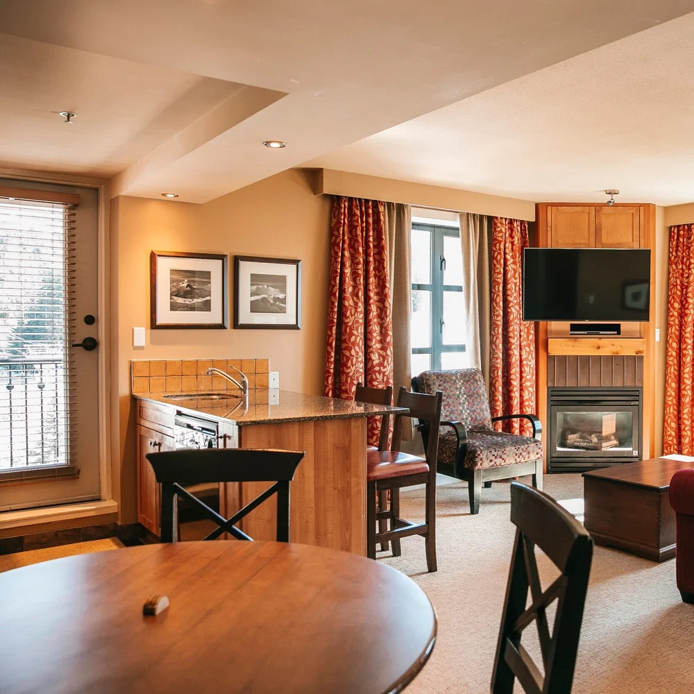 Sundial Hotel - Whistler Hotel Suites