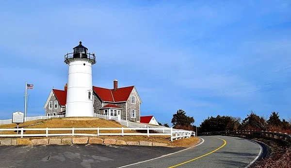 Cape Cod: Nantucket, Newport, Martha's Vineyard Tour — Landmark Tours ...