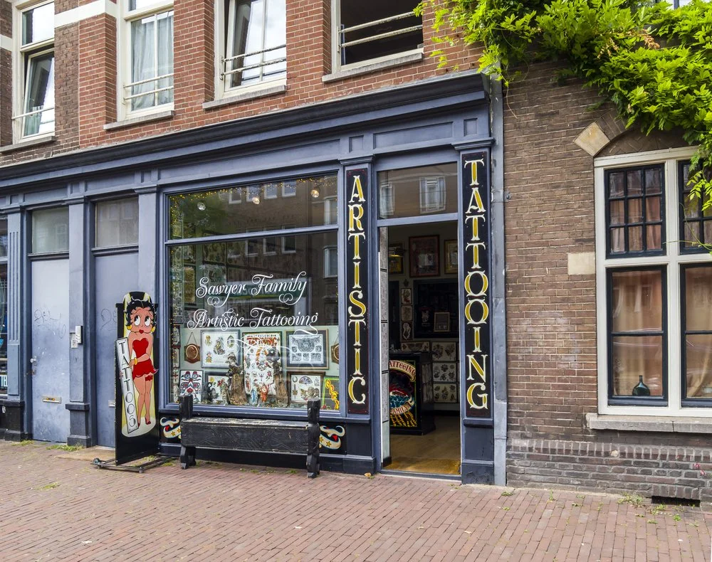 Ink Traditions: Classic Tattoo Shops vs. Modern Private Studios ...