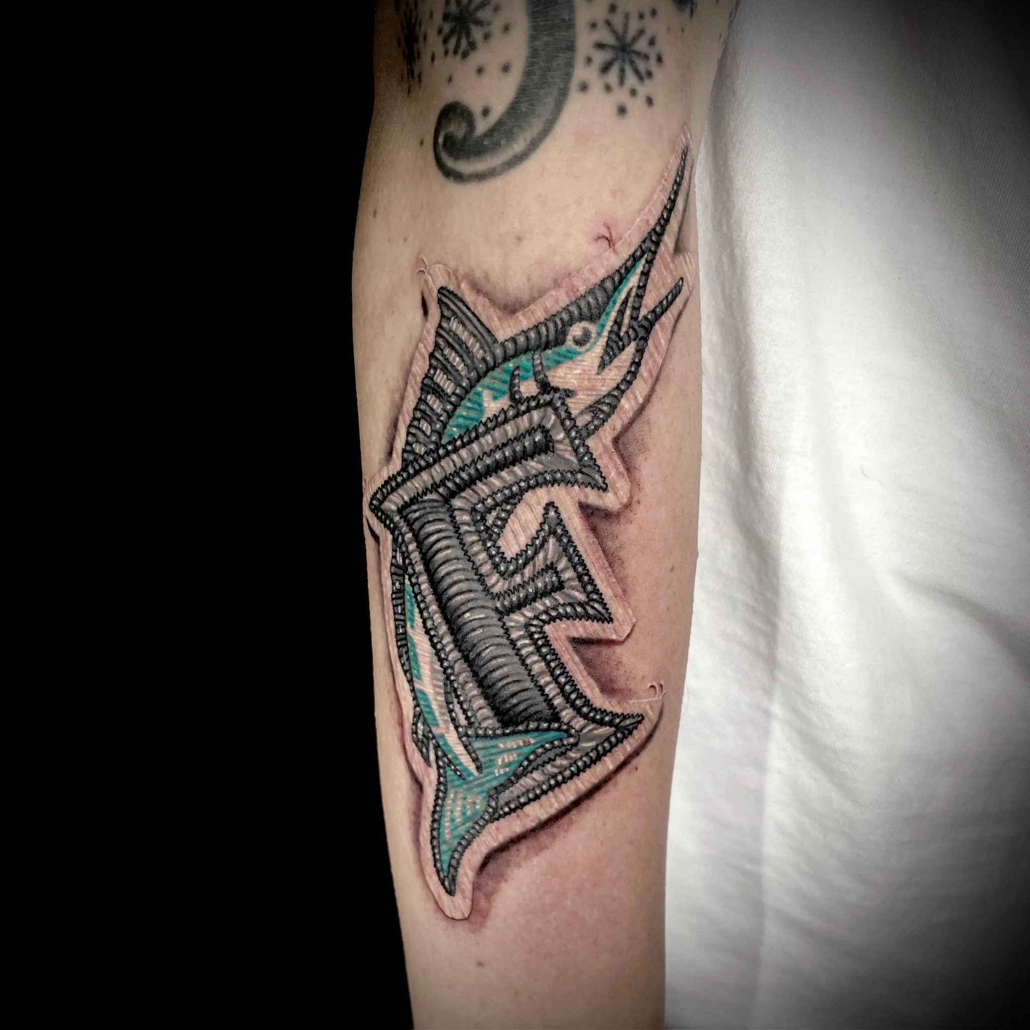 Embroidery Tattoos: The Art of Ink ‘Sewn’ into Skin by CJ Ugarte at ...