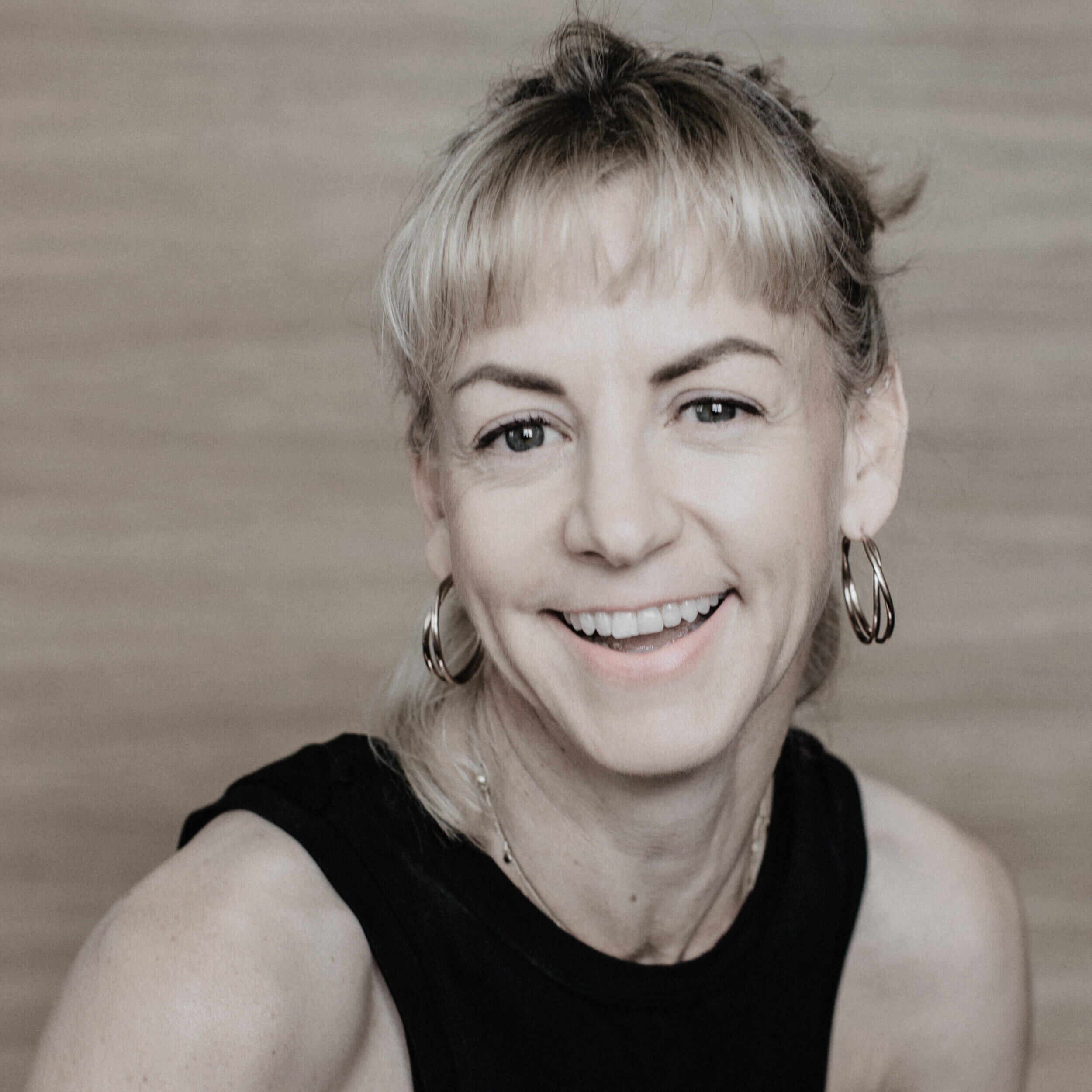 Book Suzanne Ferreira — SF Studios London