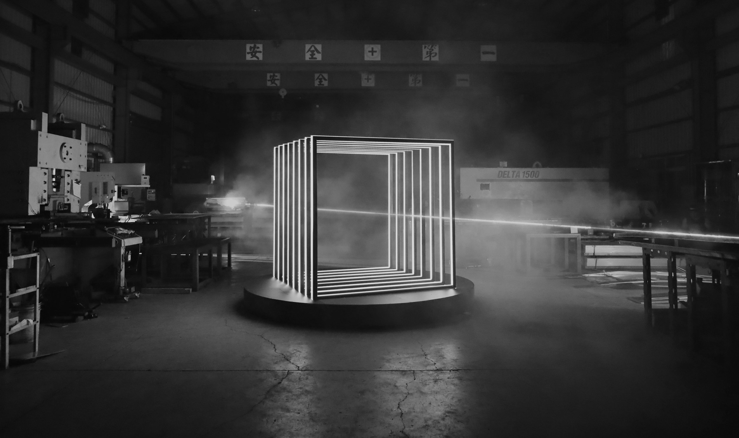 HELLOBASTWORKSHOP | DARK HALO