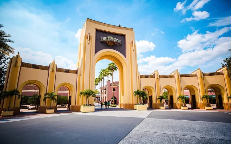 Discover the best of Universal Orlando and Disney Parks with Miss ...