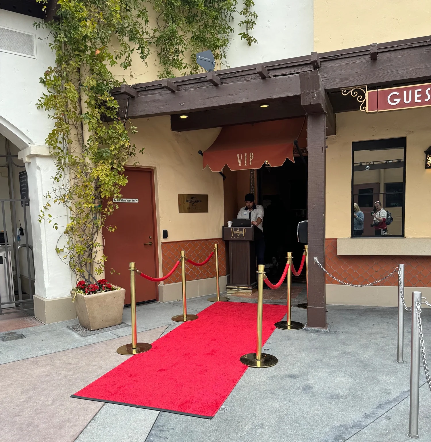 Discover the best of Universal Orlando and Disney Parks with Miss ...