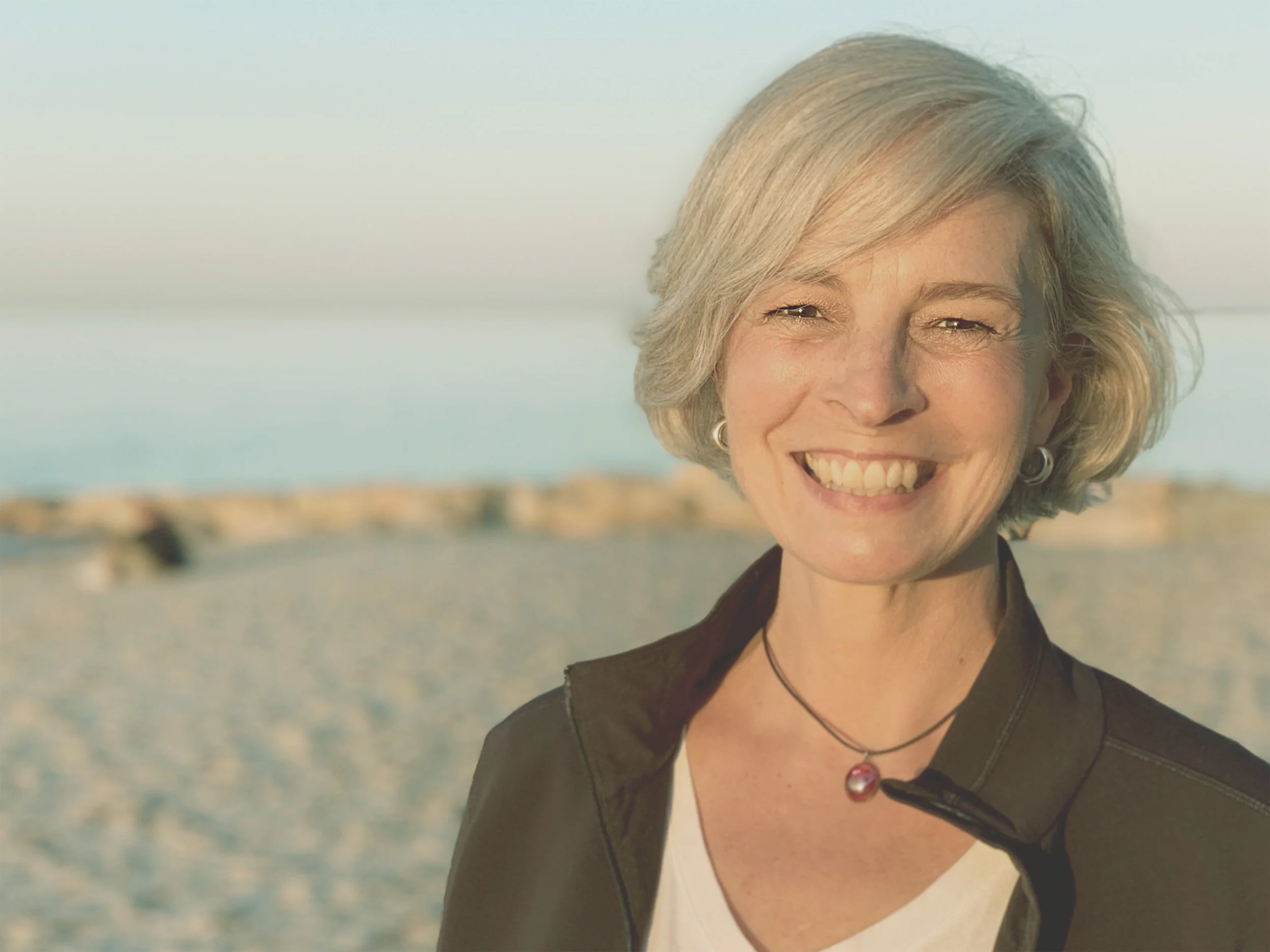 ABOUT — Melissa Macomber | What to do When a Parent is Cheating?