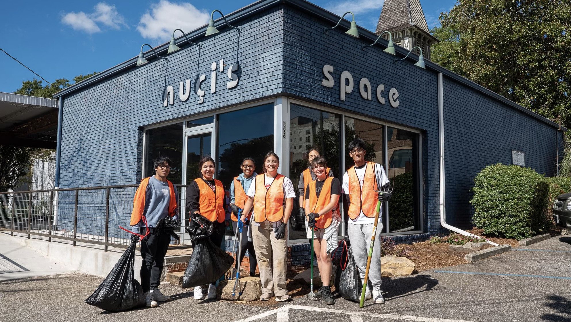 VOLUNTEER — NUÇI'S SPACE