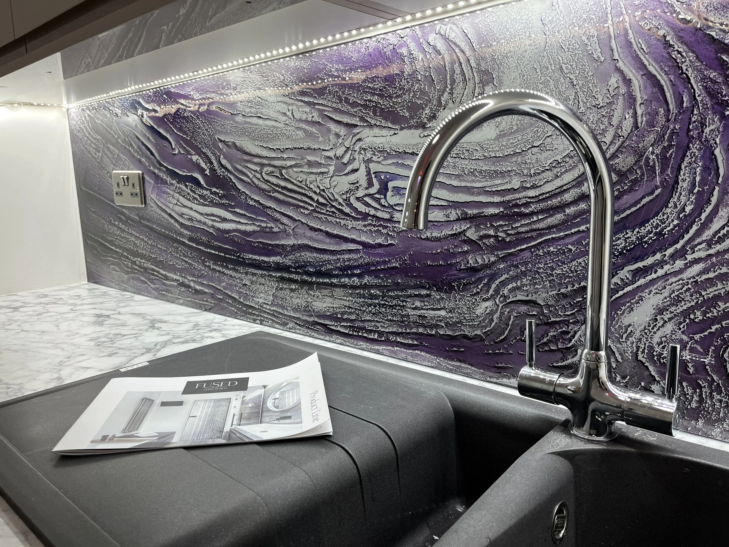 Fused Glass Design: Splashbacks, Worktops, Doors and Art