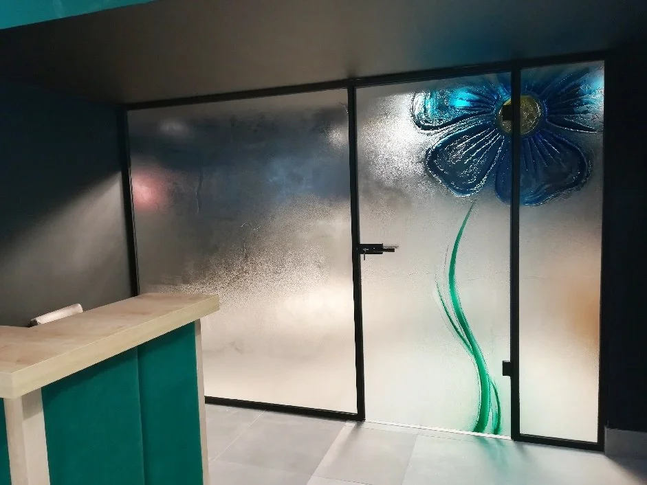 Fused Glass Design: Splashbacks, Worktops, Doors and Art