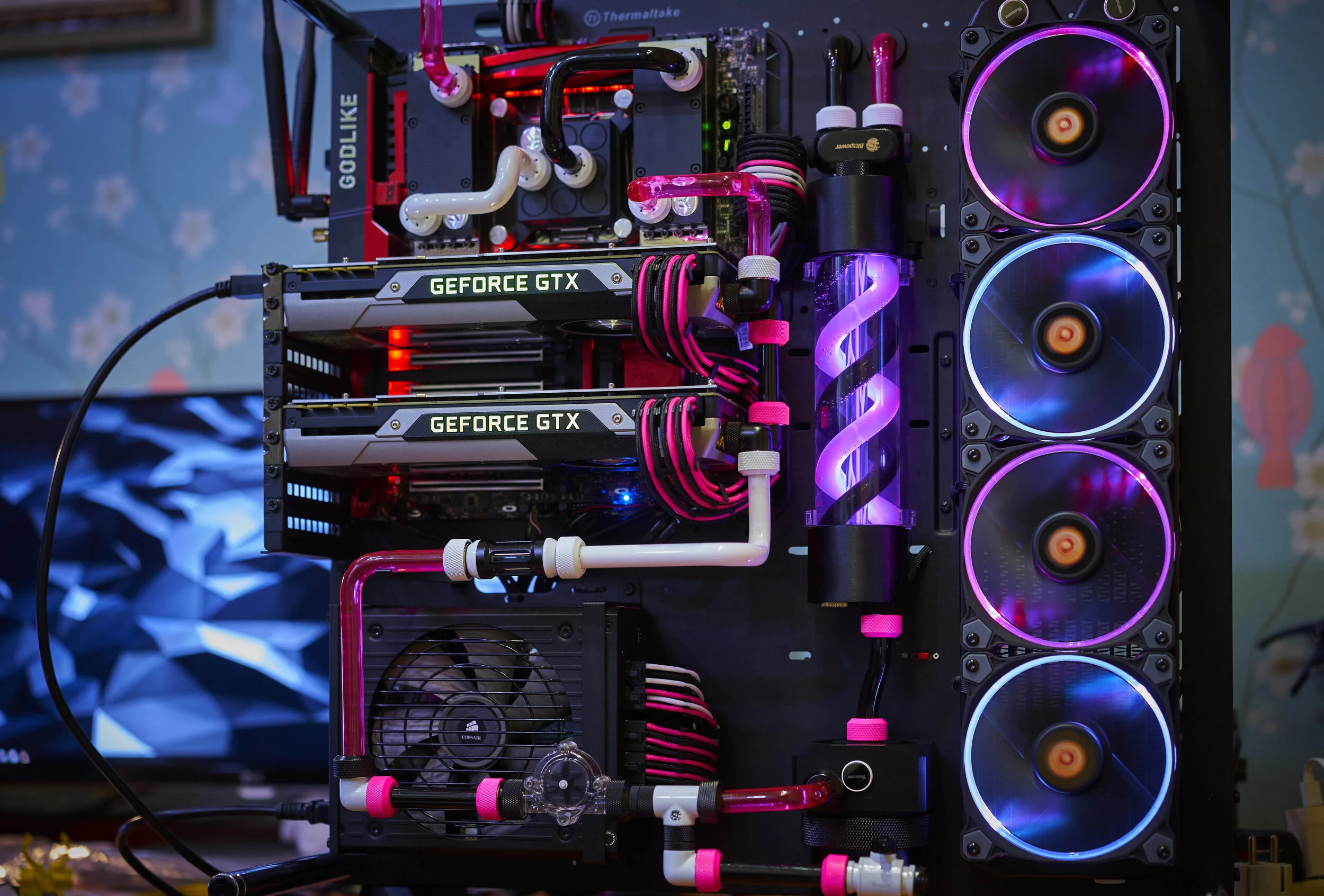 Hardline Liquid Cooled PC — SHe.er Design