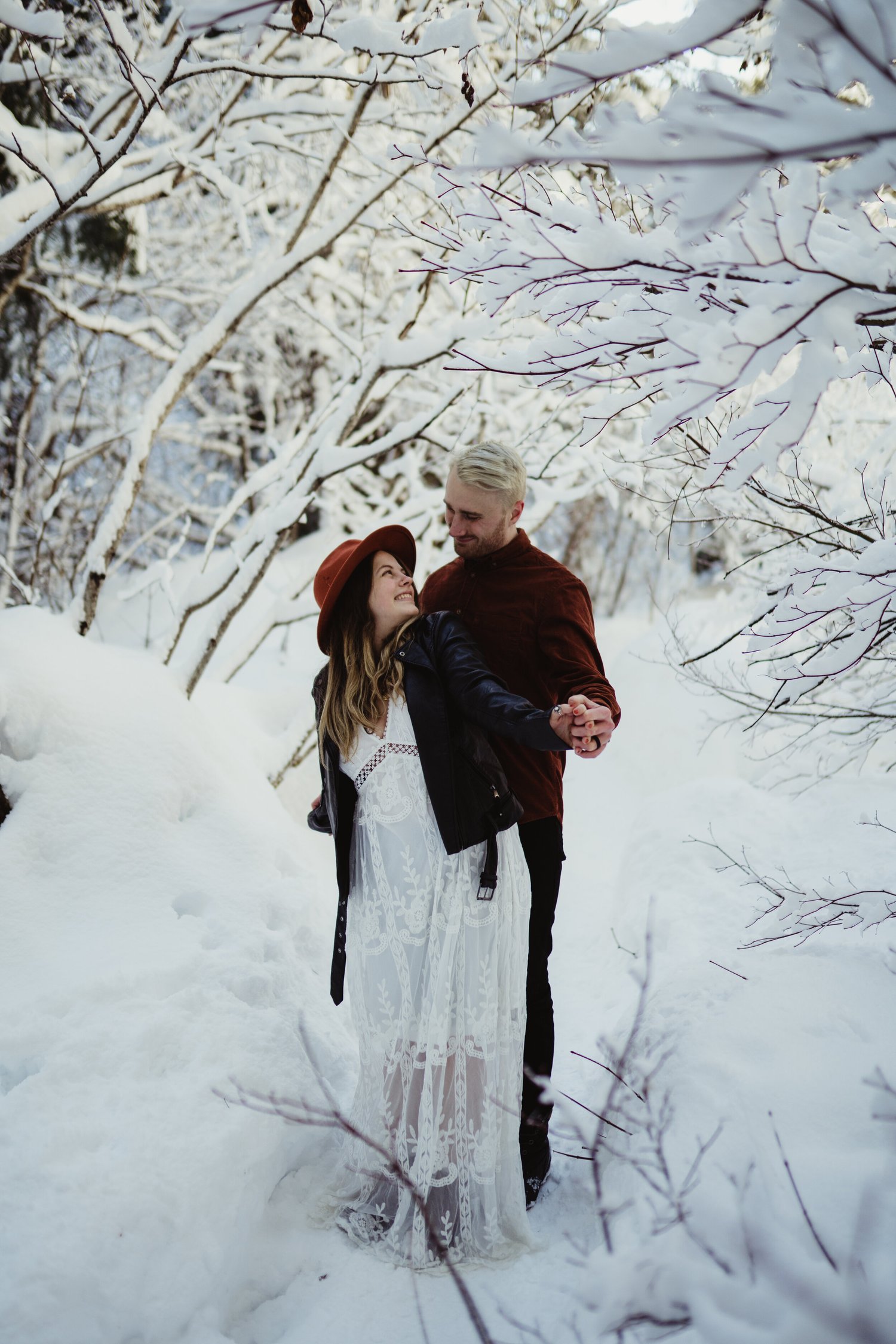 Winter Wonderland // Frozen Waterfall // Oregon Vow Renewal — The Lens ...