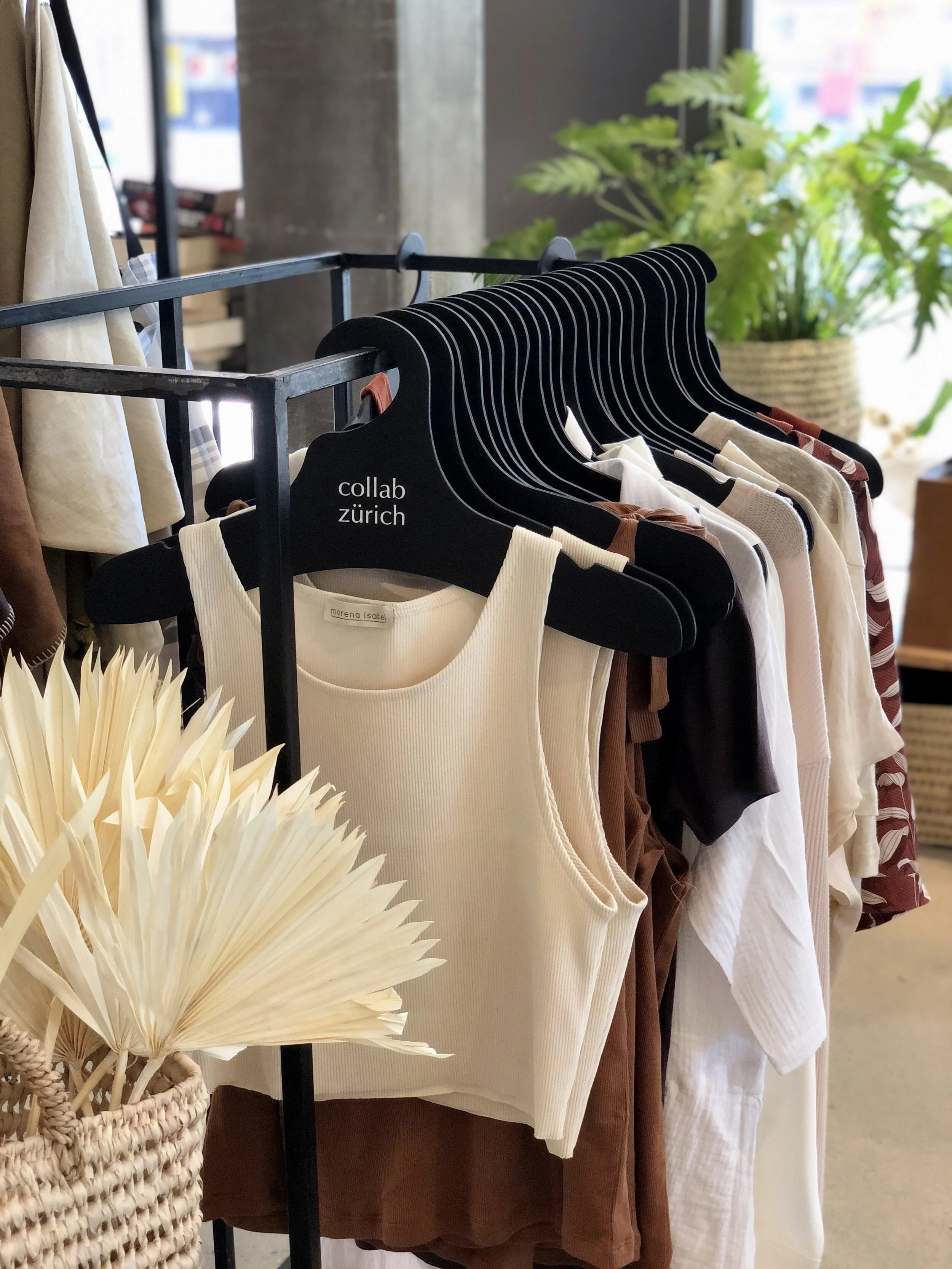 Trempel hangers | Fully recyclable and biodegradable | Cardboard ...