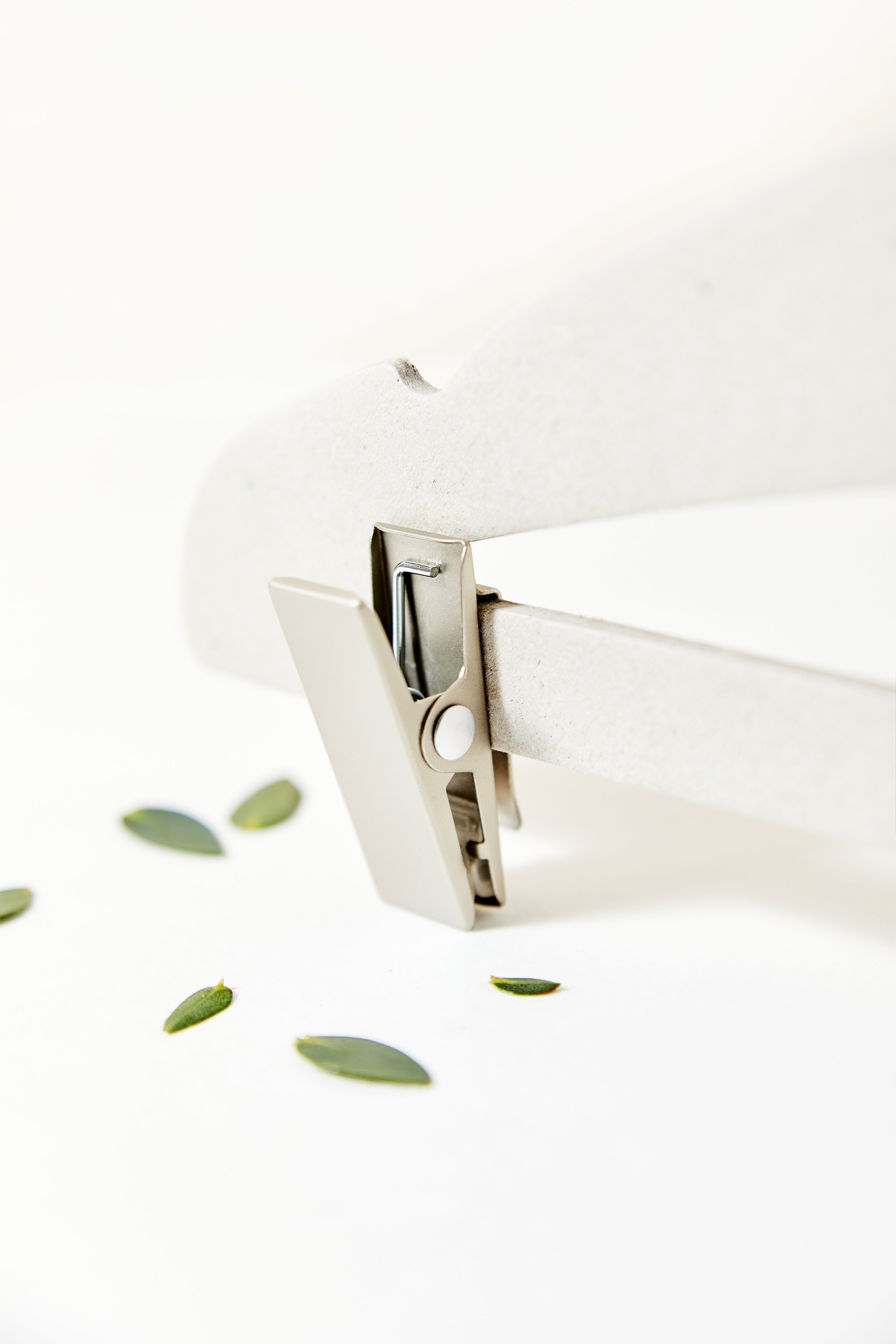 Trempel hangers | Fully recyclable and biodegradable | Cardboard ...