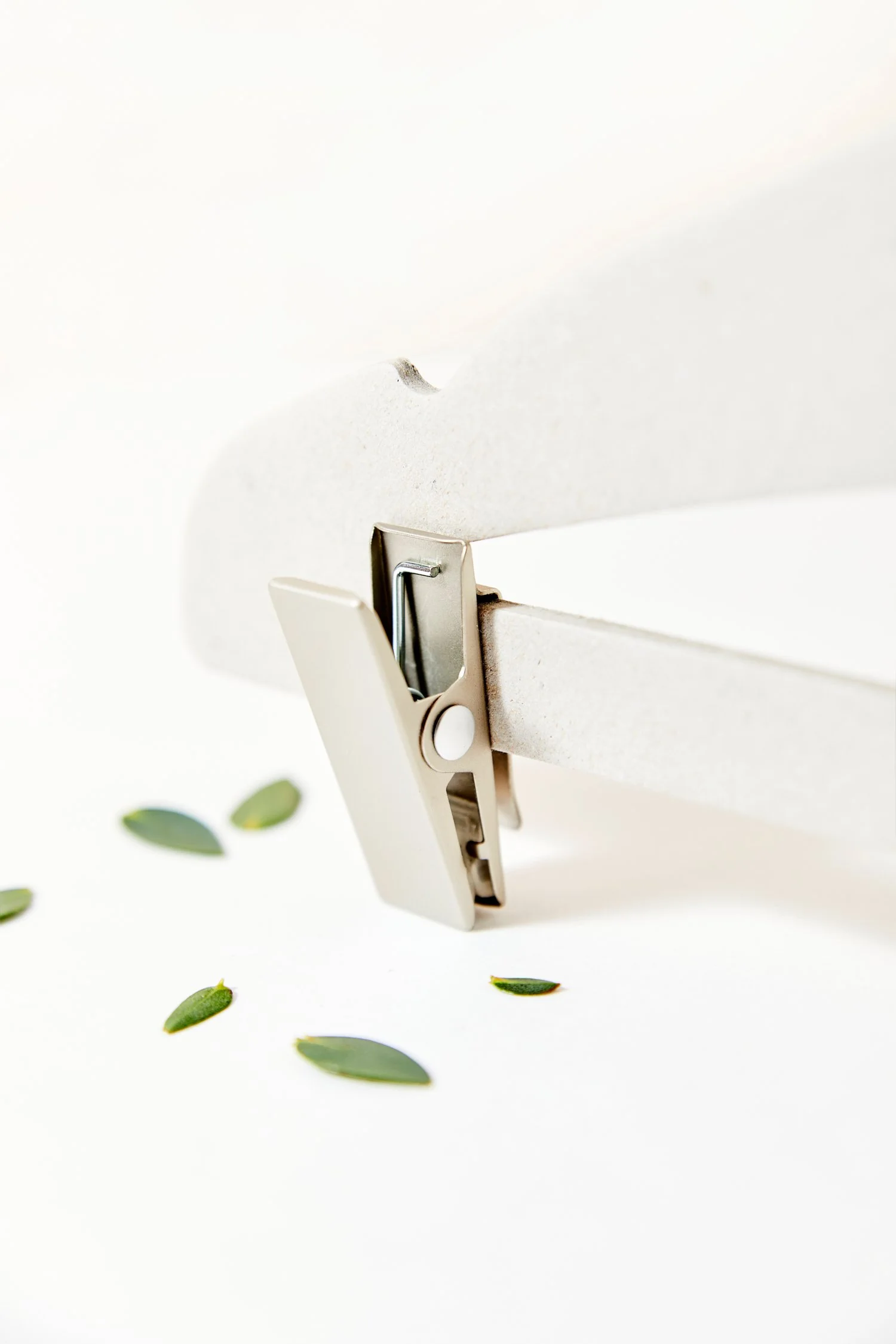 Trempel hangers | Fully recyclable and biodegradable | Cardboard ...