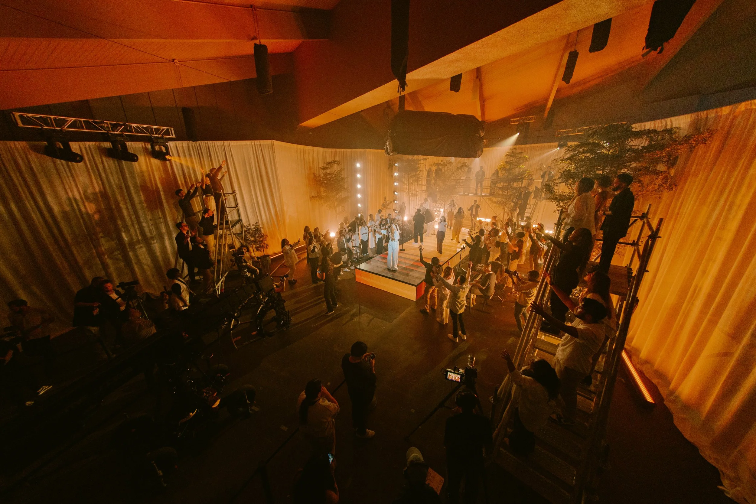 VOUS Worship | interview — lead worship well