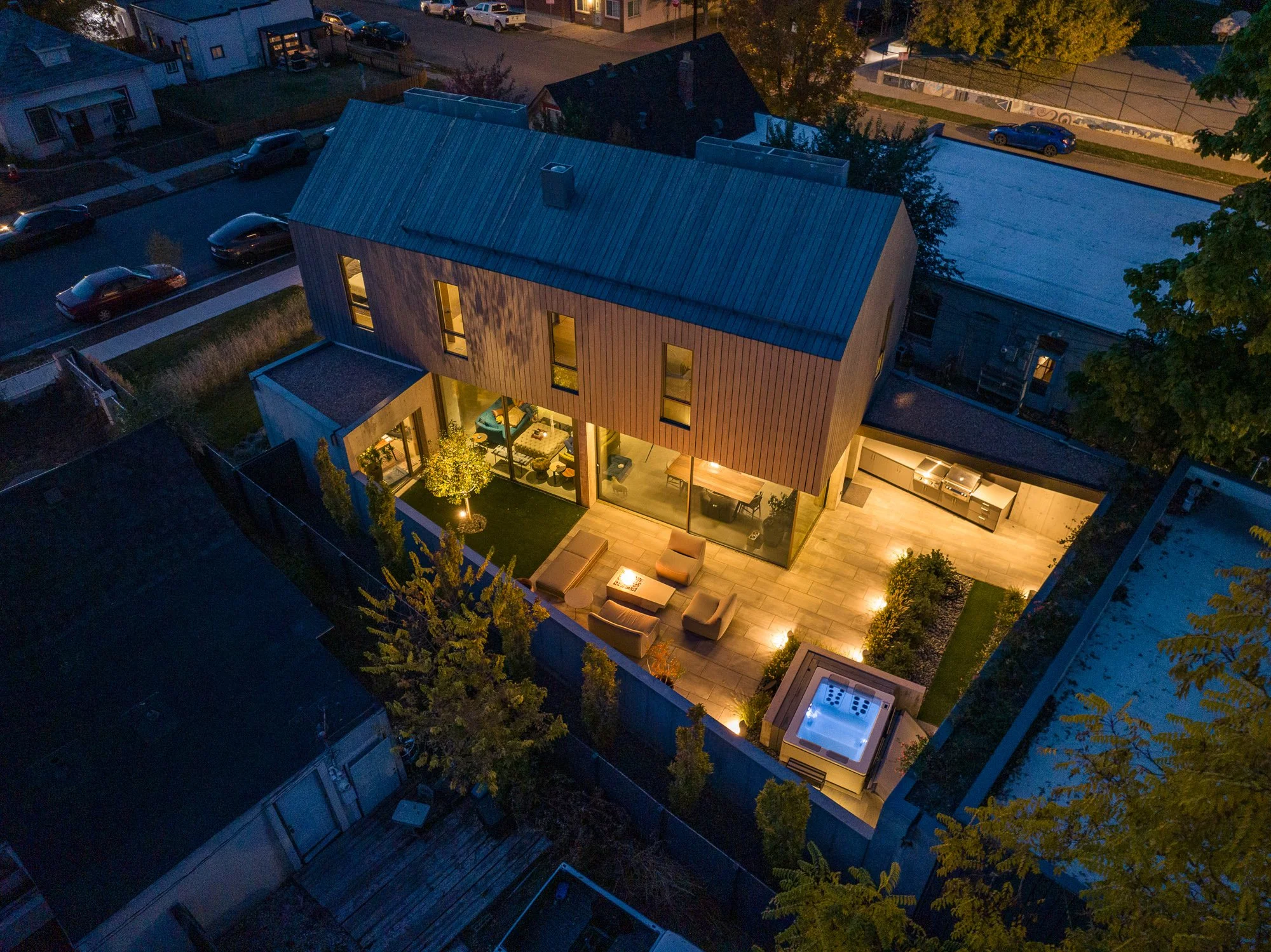 Courtyard House — MERIDIAN 105 ARCHITECTURE