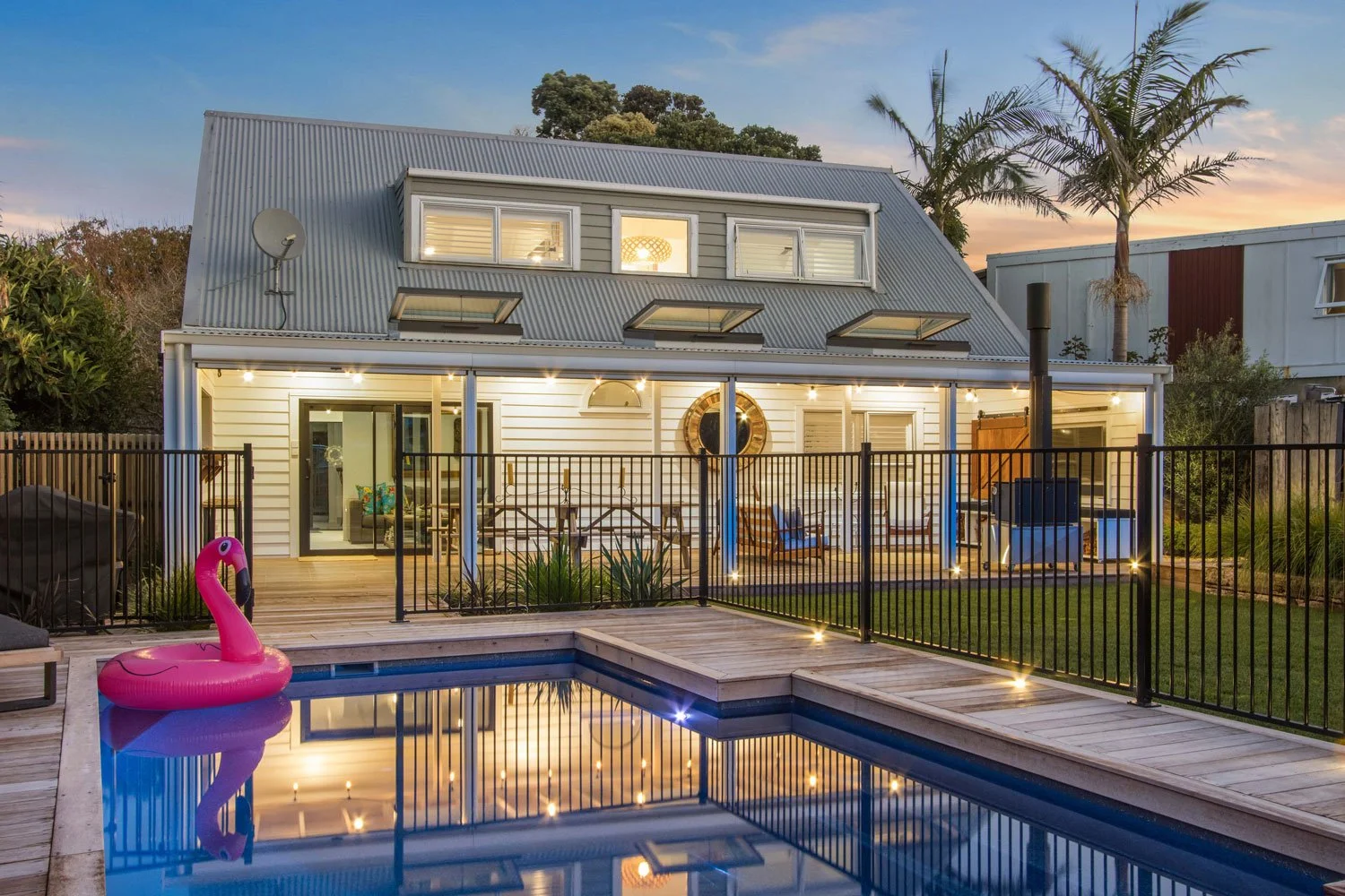 Queen Street — Reside Construction Ltd