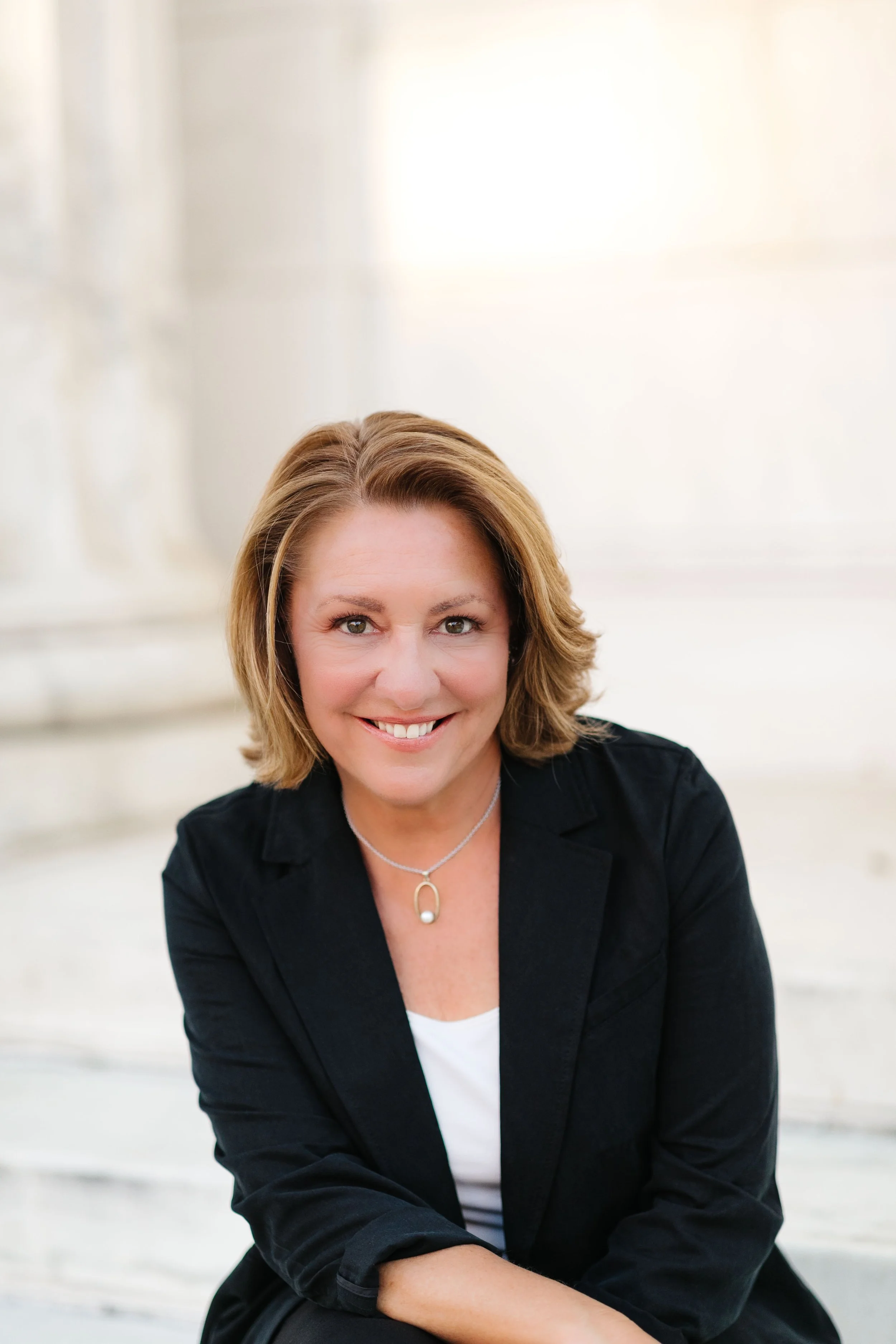 Women's Style Guide: what to wear for headshots