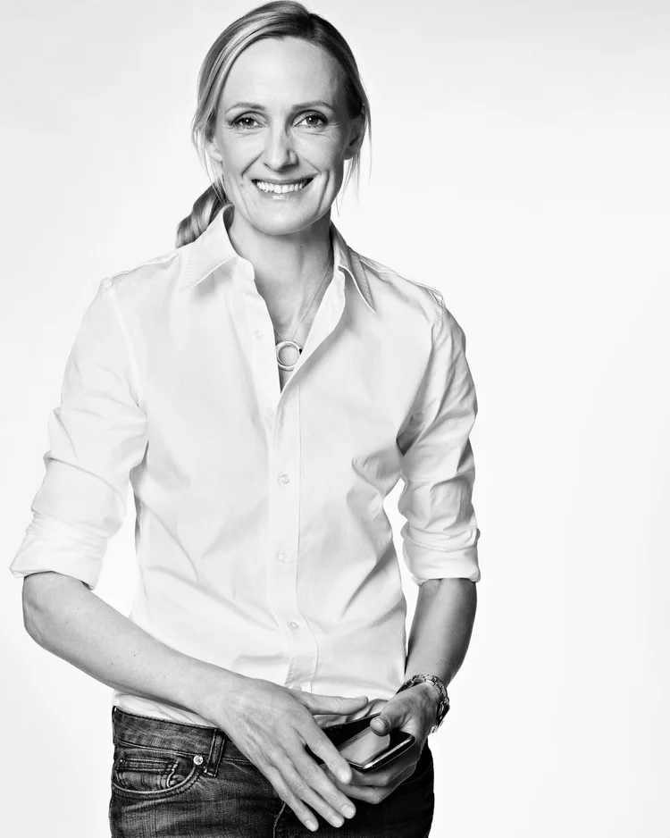 Home — Helga Hengge Speaker / Author / Mountaineer