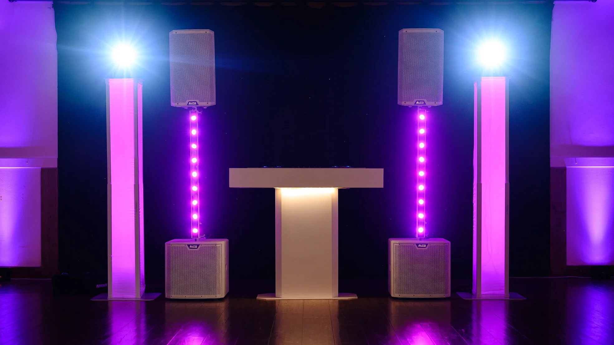 Element DJs - Herts & Essex Wedding DJ Specialists
