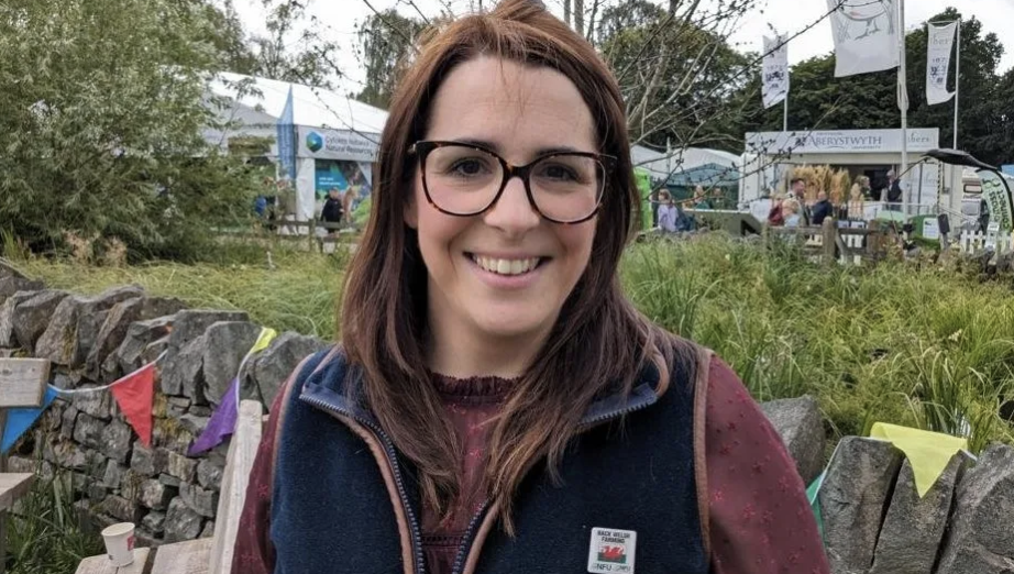 Silenced Voices: The Discrimination Women MPs in Politics Face — Elect Her