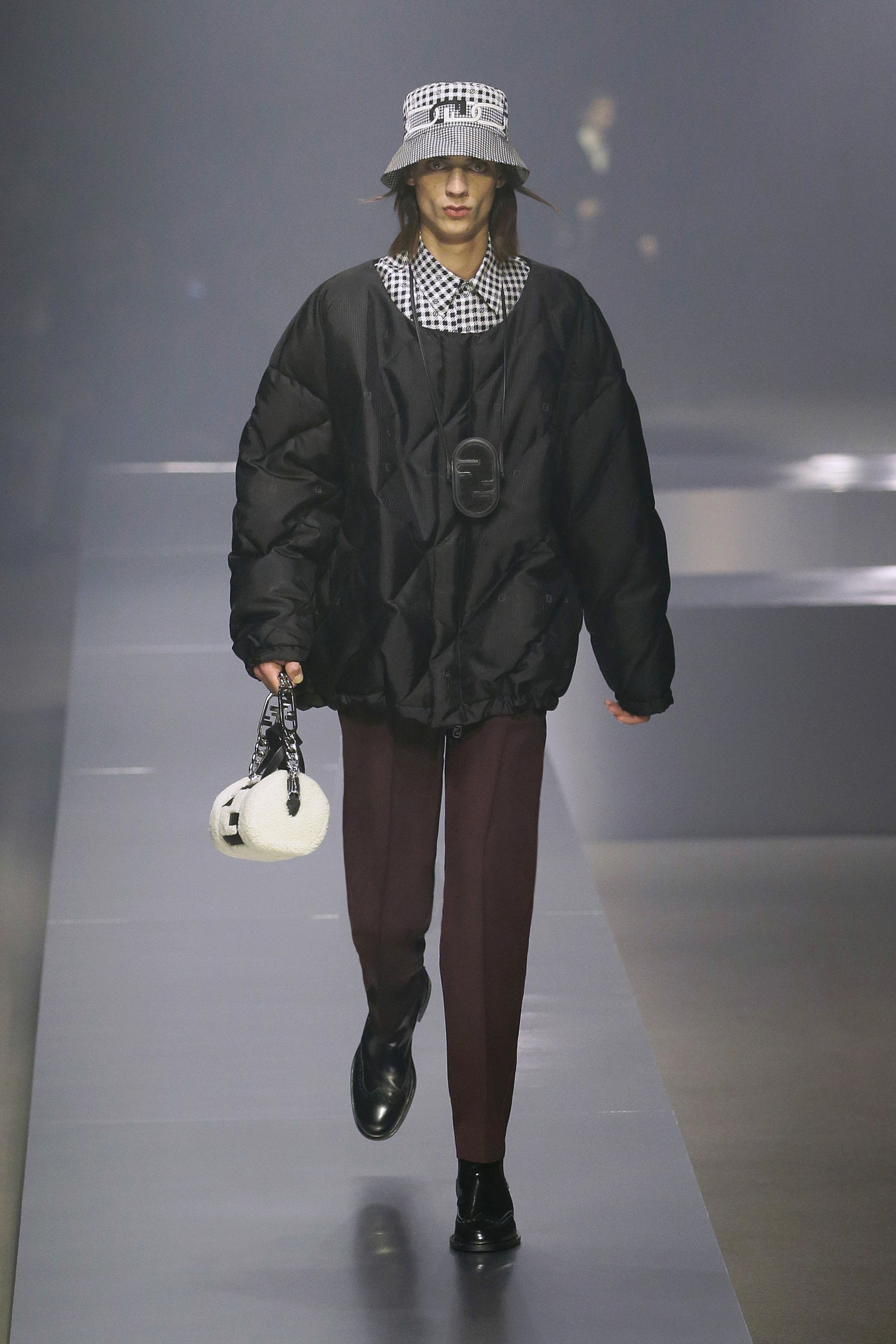 Fendi debuted their new monogram ‘O’Lock’ for AW22. — Perfect˙