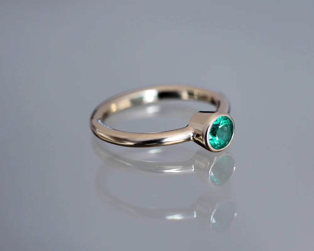 Platinum & Gold Bezel Set Diamond Ring — Benjamin Black Goldsmiths