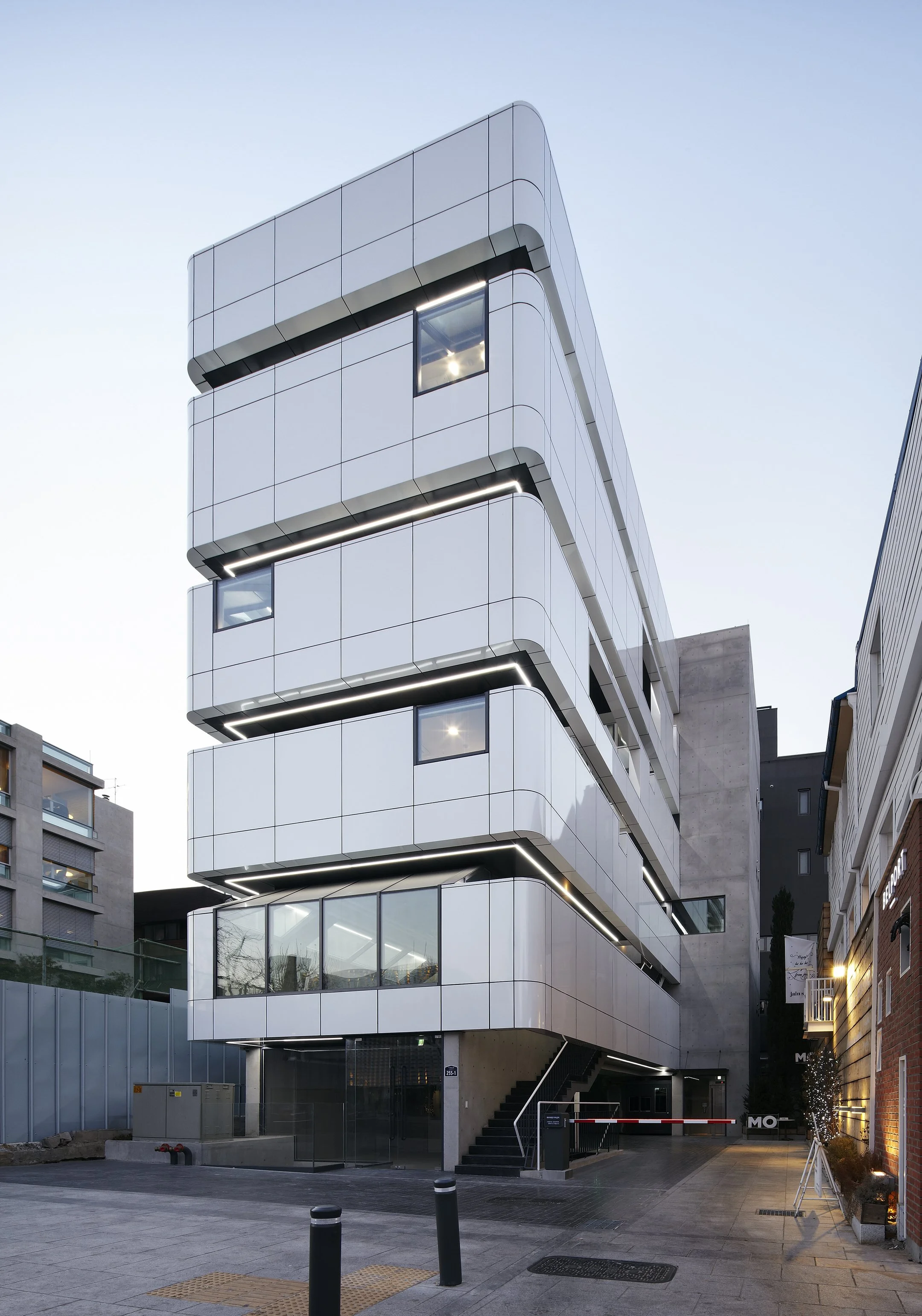THE M BUILDING — THE_SYSTEM LAB