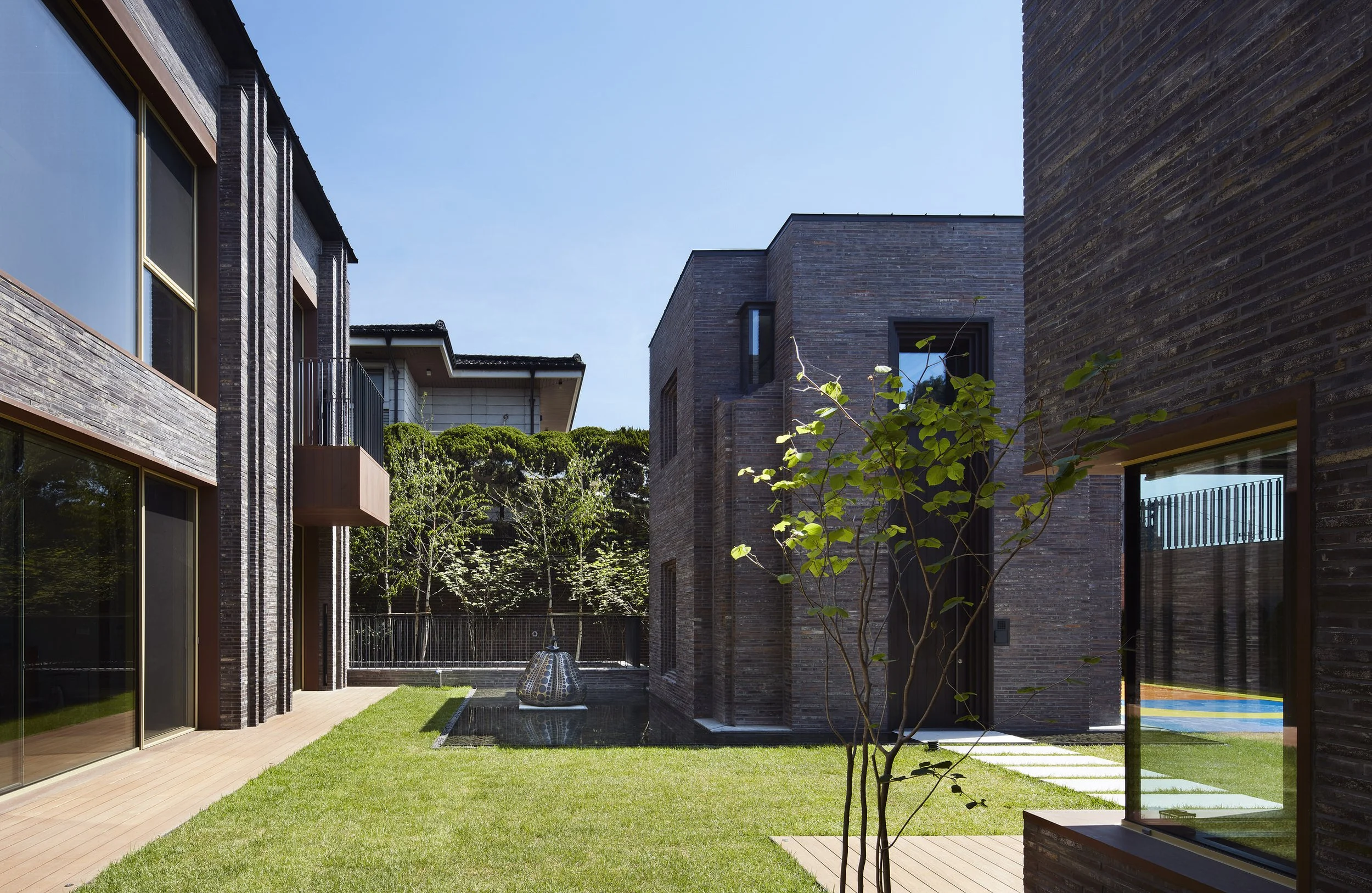 ITAEWON HOUSE — THE_SYSTEM LAB